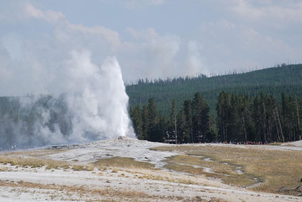 Weather impacts Lone Star Fire status - Yellowstone Insider